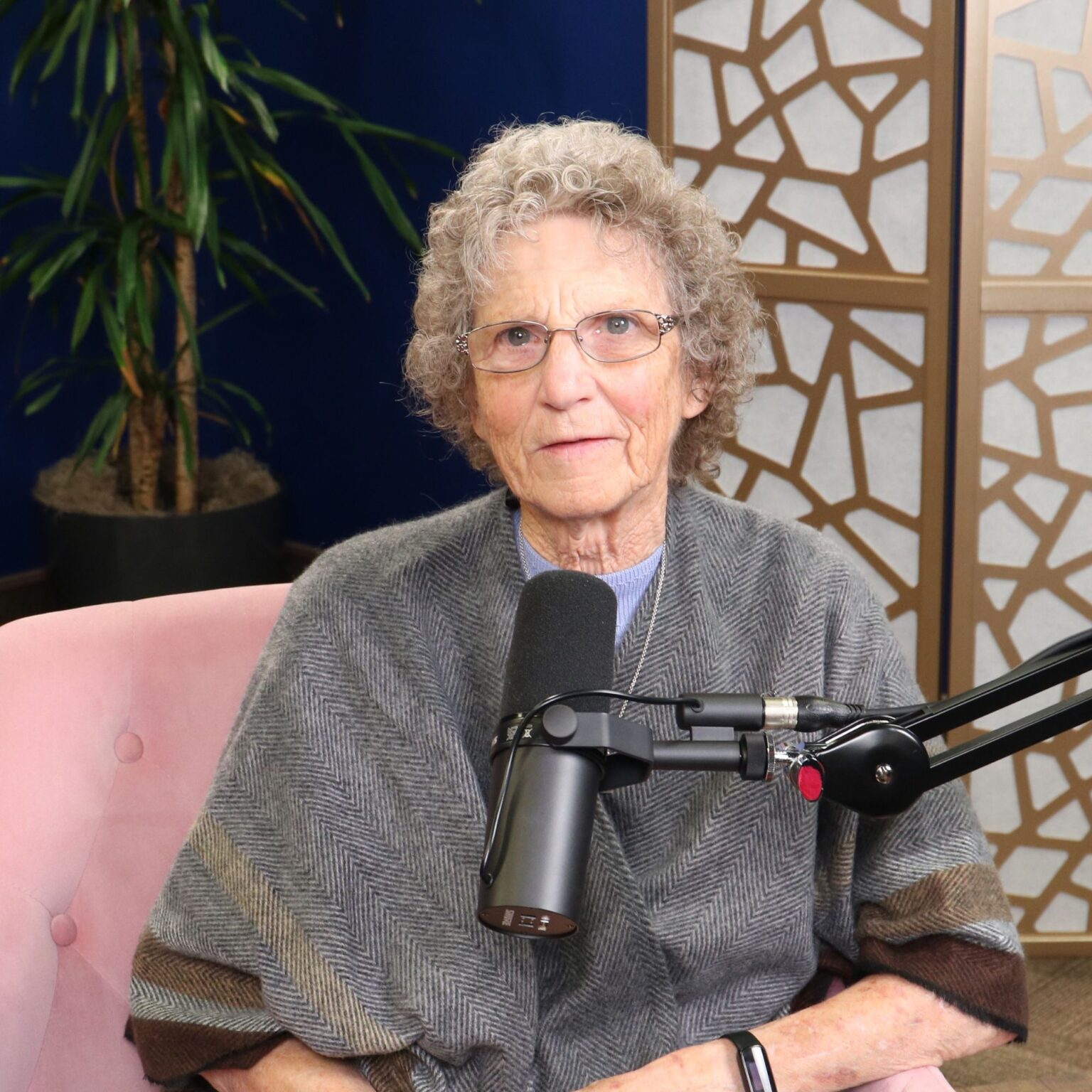 Monja y Médica: La Dra. Popp y Su Impacto en la Salud Comunitaria | The ...